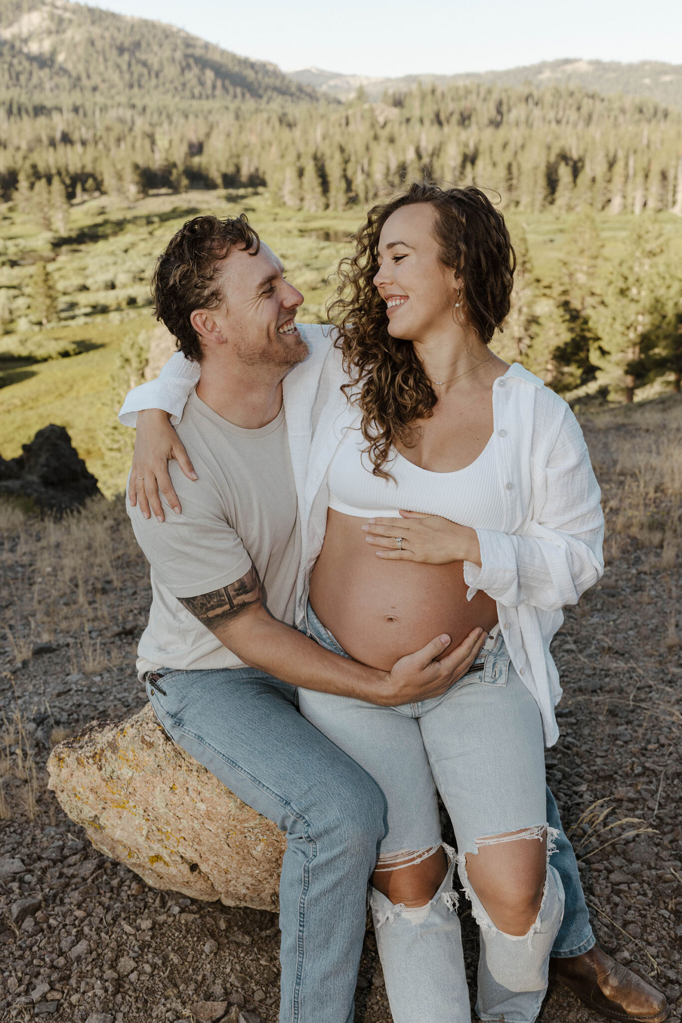 Lake Tahoe Maternity Photos || Takara & Cole
