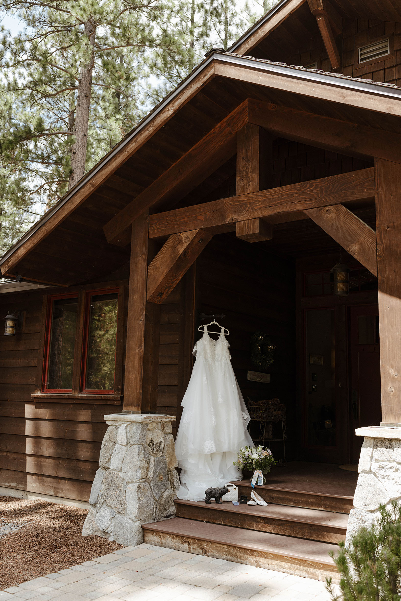 Fall Graeagle Corner Barn Wedding || Rachael & Tyler - Bridgette Wuest ...