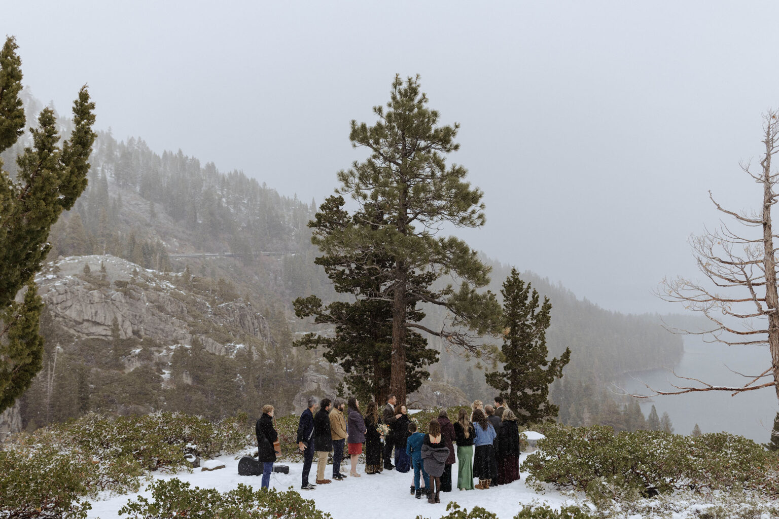 Winter Emerald Bay Elopement || Raymond & Grace - Bridgette Wuest ...